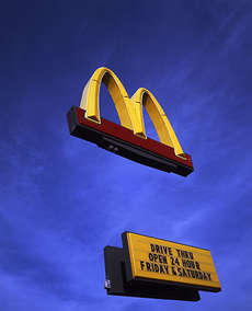 Floating Signs: Sky Clutter Advertisements That Have No Visible Means ...