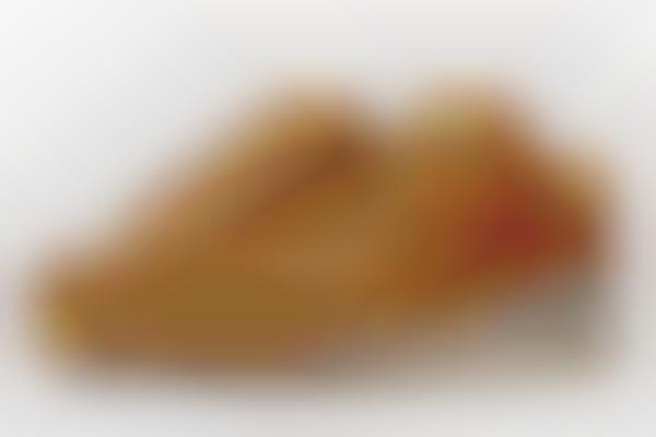 Movement-Imitating Logo Sneakers : Motion Swoosh