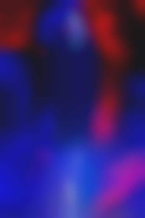 Hyper-Futuristic Fashion Runways : Immersive Digital Environment