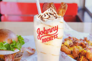 Savory Bacon-Infused Milkshakes : Sizzlin’ Bacon Maple Shake