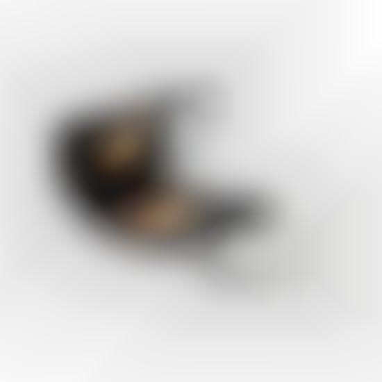 18 Creative Cosmetic Compacts