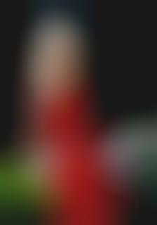 Socialite Fragrance Empires: Paris Hilton's New Perfume, Siren, For a ...