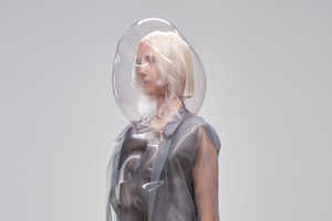 Reactive Autonomous Dresses : robotic dress