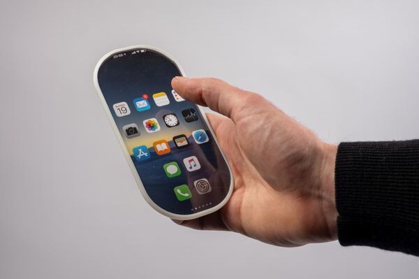 Interchangeable Display Smartphones : Duo modular smartphone