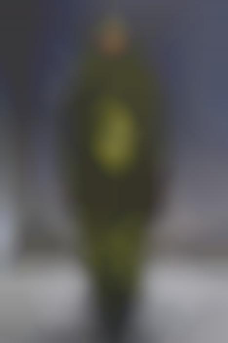 Nothingness-Themed Spring Fashion : omnia