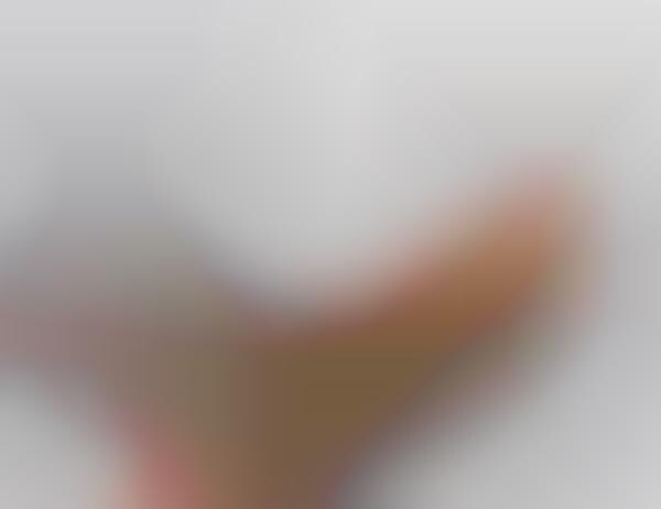 Sharing-Friendly Power Banks : Pair wireless charging power bank