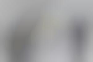 Futuristic Bus Stops: The Solar-Powered EyeStop Makes Public Transit ...