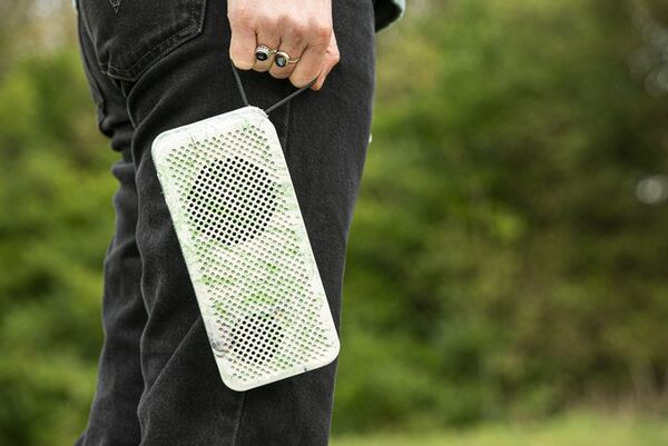Upcycled Eco-Friendly Speakers : eco friendly speaker