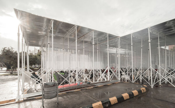 Open-Sided Pop-Up Churches : pop-up church