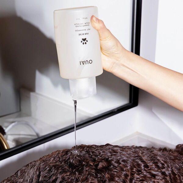 Nourishing Pet Shampoos : pet shampoo