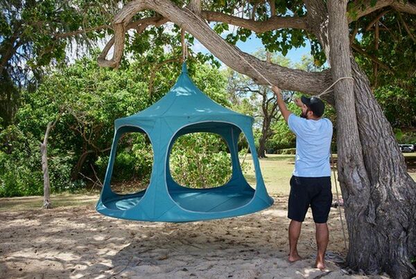 Airy Oversized Hanging Cabanas : TreePod Canopy