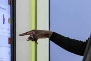 Gesture-Based QSR Menus : Touchless Menu Gesture Technology