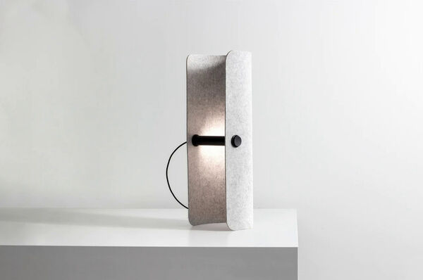 Flatpack Minimalist Table Lamps : the Loop lamp