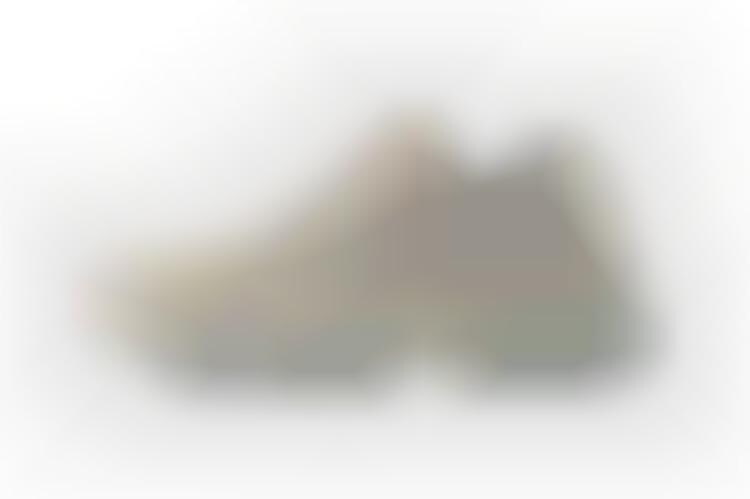 Neutral Tonal Lifestyle Sneakers : sea salt colorway