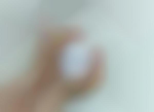 Accessible Textural Cosmetics : Blind Beauty
