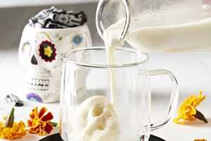 Celebratory Skull-Shaped Drink Mixes : Skull Hot Chocolate Bomb