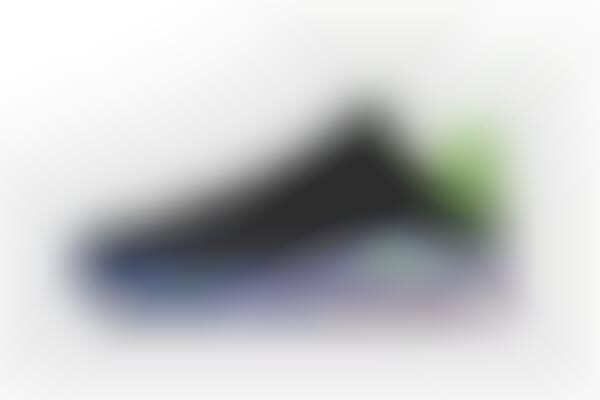 Neon Accented Basketball Shoes : black volt colorway