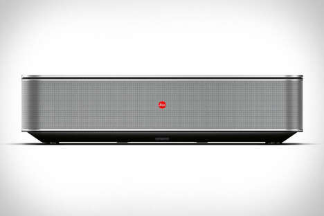 Precision Triple-Laser Projectors : 4K triple laser projector