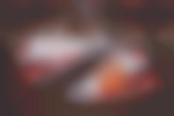 Red-Accented Basketball Shoes : fire red 1