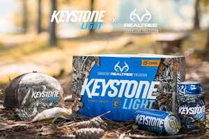 Outdoor-Ready Beer Merchandise : Keystone Light and Realtree