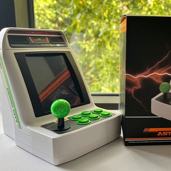 Nostalgic Miniature Gaming Consoles : astro mini city v