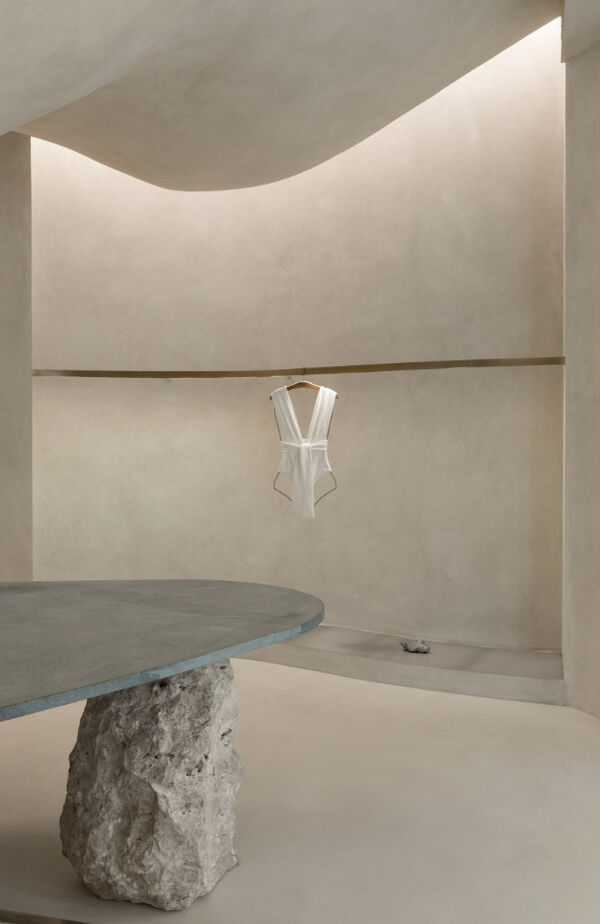 Cave-Like Retail Interiors : cave-like interior