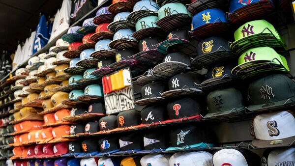 Exclusive Headwear Stores : lids 1