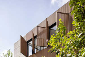 Slatted Wooden Suburban Homes : wood slatted house