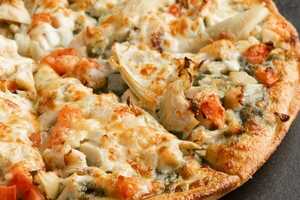 Herby Pesto Chicken Pizzas : Pesto Magic Pizza