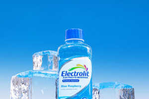 Hydrating Blue Raspberry Beverages : electrolit 1