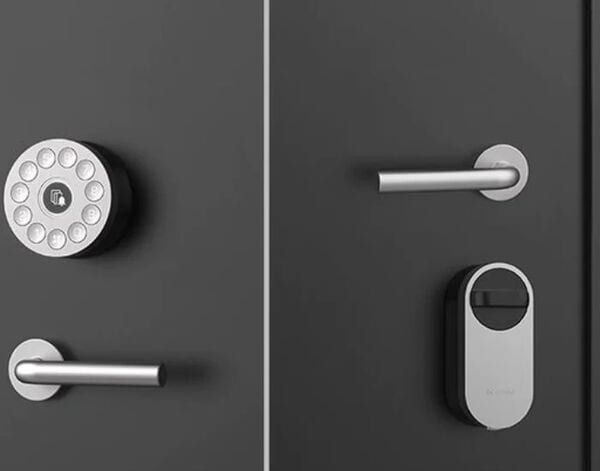 Easy-to-Install Smart Locks : EZVIZ DL01S Smart DIY Lock