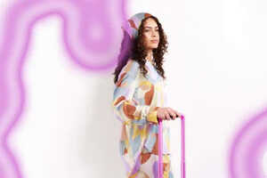 Stunning Doll-Themed Luggages : beis