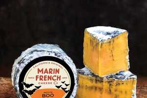 Ash-Coated Cheeses : Ash Coated Brie