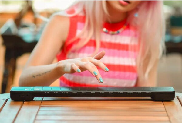 Multifunctional Music Gadgets : chorda