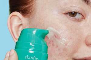 Clean Barrier-Boosting Gels : Adapinoid Gel