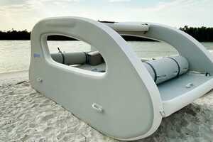 Emissions-Free Electric Leisure Boats : GoSun Elcat Solar Electric Boat
