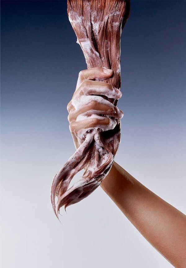 Low-pH Densifying Shampoos : SUPA THICK SHAMPOO