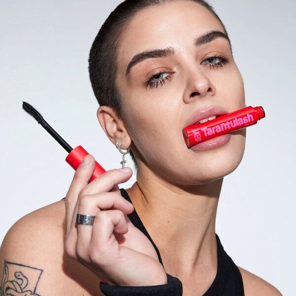 Bold Spidery Mascaras : Tarantulash