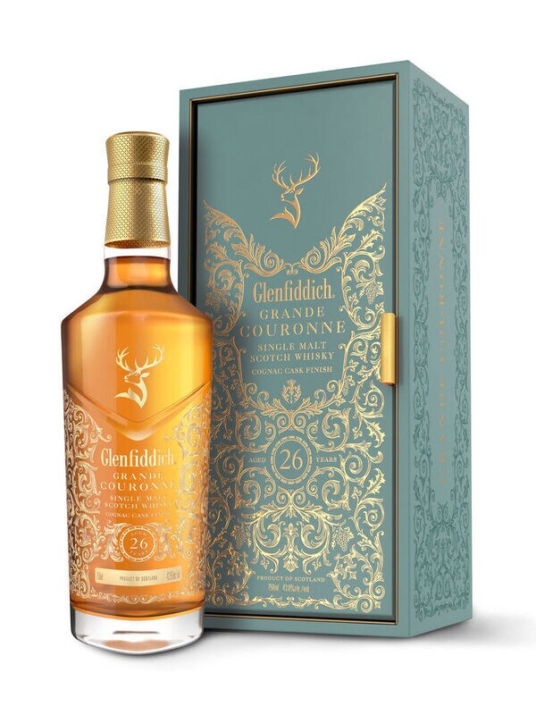 Opulent French-Inspired Spirits : Great Crown Scotch Whisky