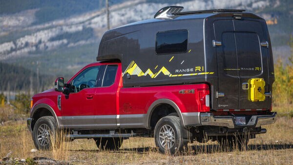 Slide-In Pickup Truck Campers : Range camper