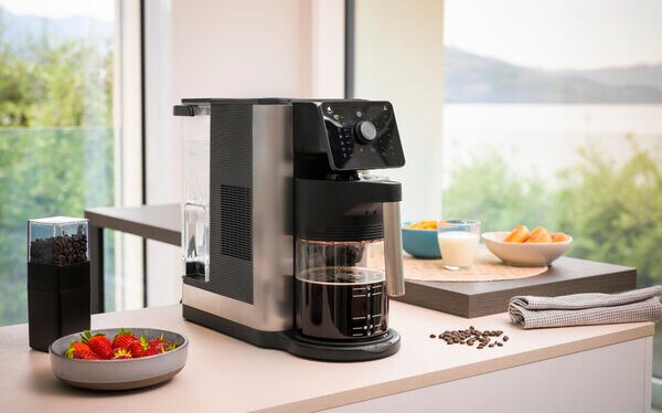Water-Purifying Coffee Makers : Aqua Optima Aurora Coffee