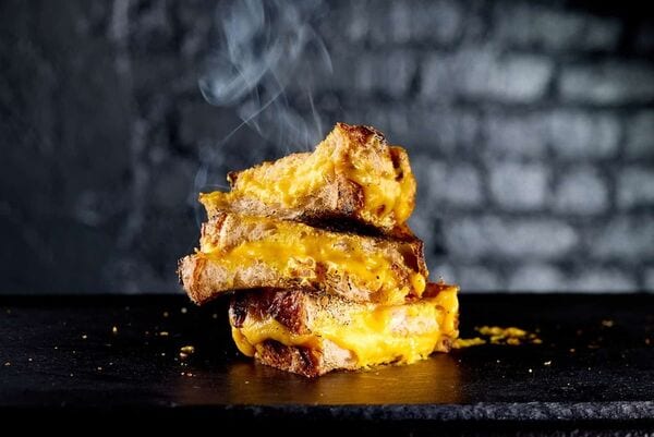 Plant-Based Cheddar Slices : cultured plant-based cheddar slices