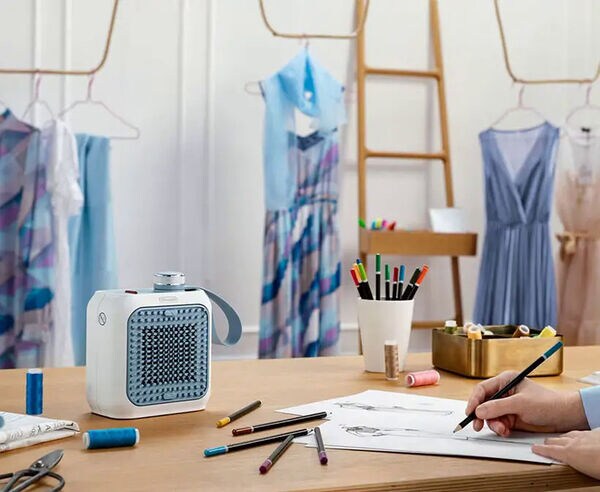 Modernized Ceramic Heaters : De’Longhi Capsule Desk Loop