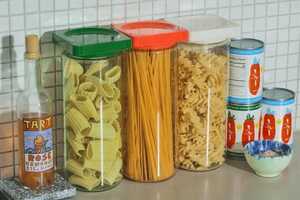 Modern Magnetic Food Containers : Cliik food storage system