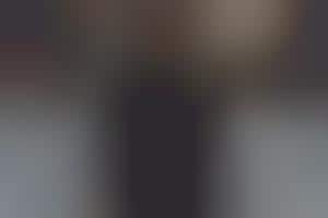 Normal-Looking Models: Deluxe 2009 Lookbook Forgoes Pretty Faces