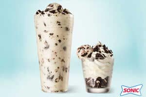 Chocolaty Cheesecake Sundaes : Oreo Big Scoop Cheesecake Sundae