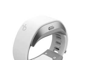 Menopause-Focused Temperature Bands : thermaband