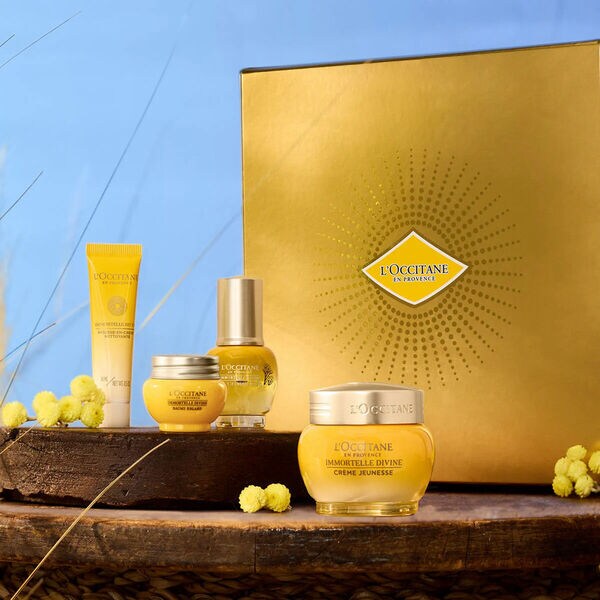 Premium Radiance-Boosting Collections : Divine Collection