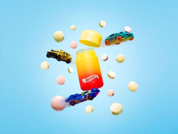 Racing Car-Themed Supplement Collaborations : Hiya x Hot Wheels