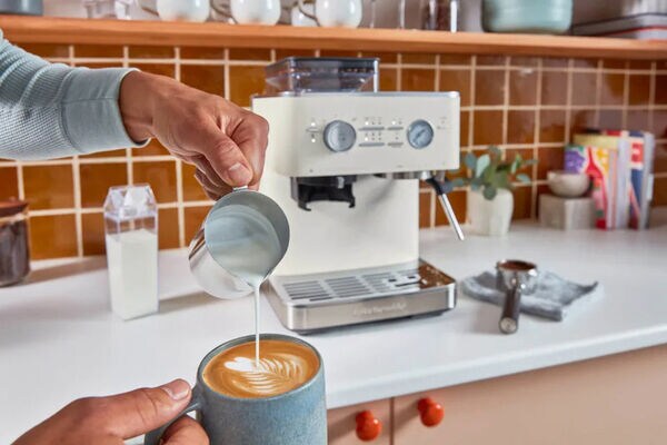 Confessional Cafe Pop-Ups : kitchenaid Caffeine Confessions